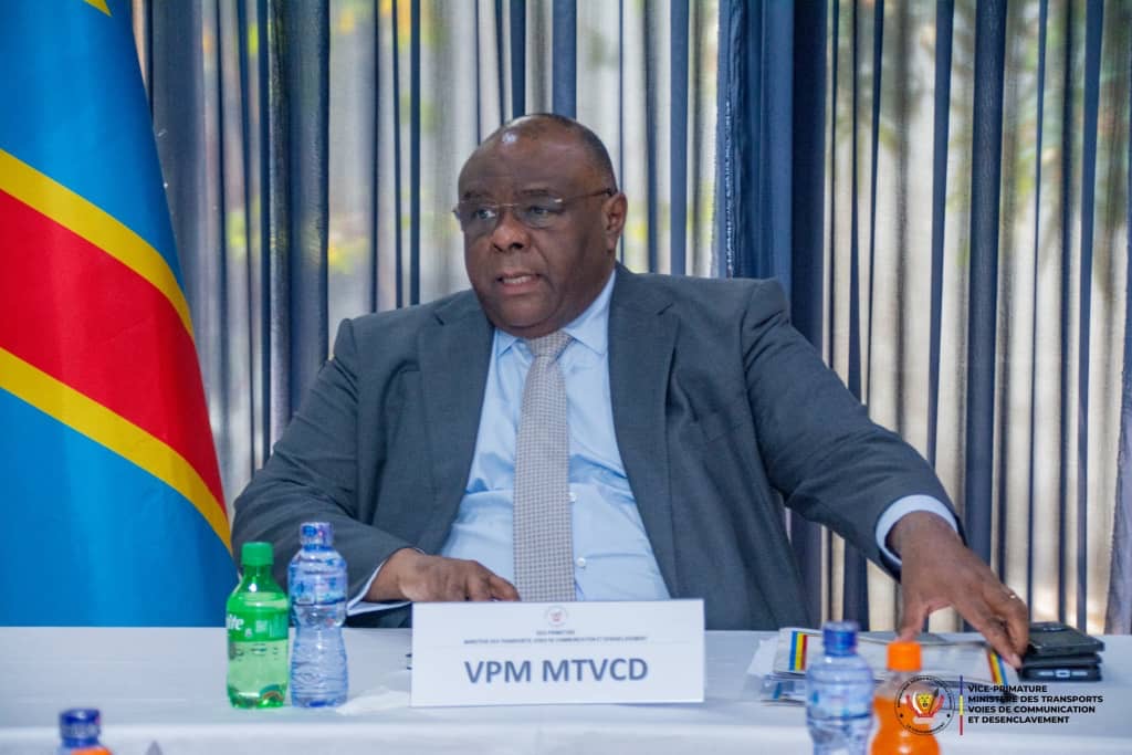 Jean-Pierre Bemba dirige une réunion clé pour débloquer le projet du ...